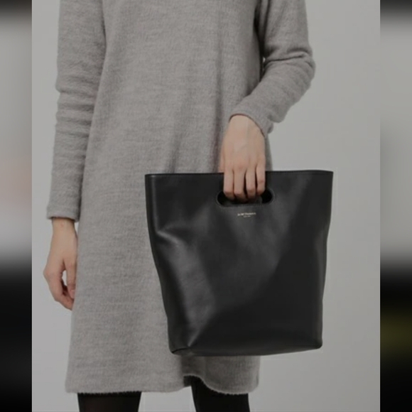 J & M Davidson | Bags | J M Davidson Leather Tote Blackivory Euc | Poshmark